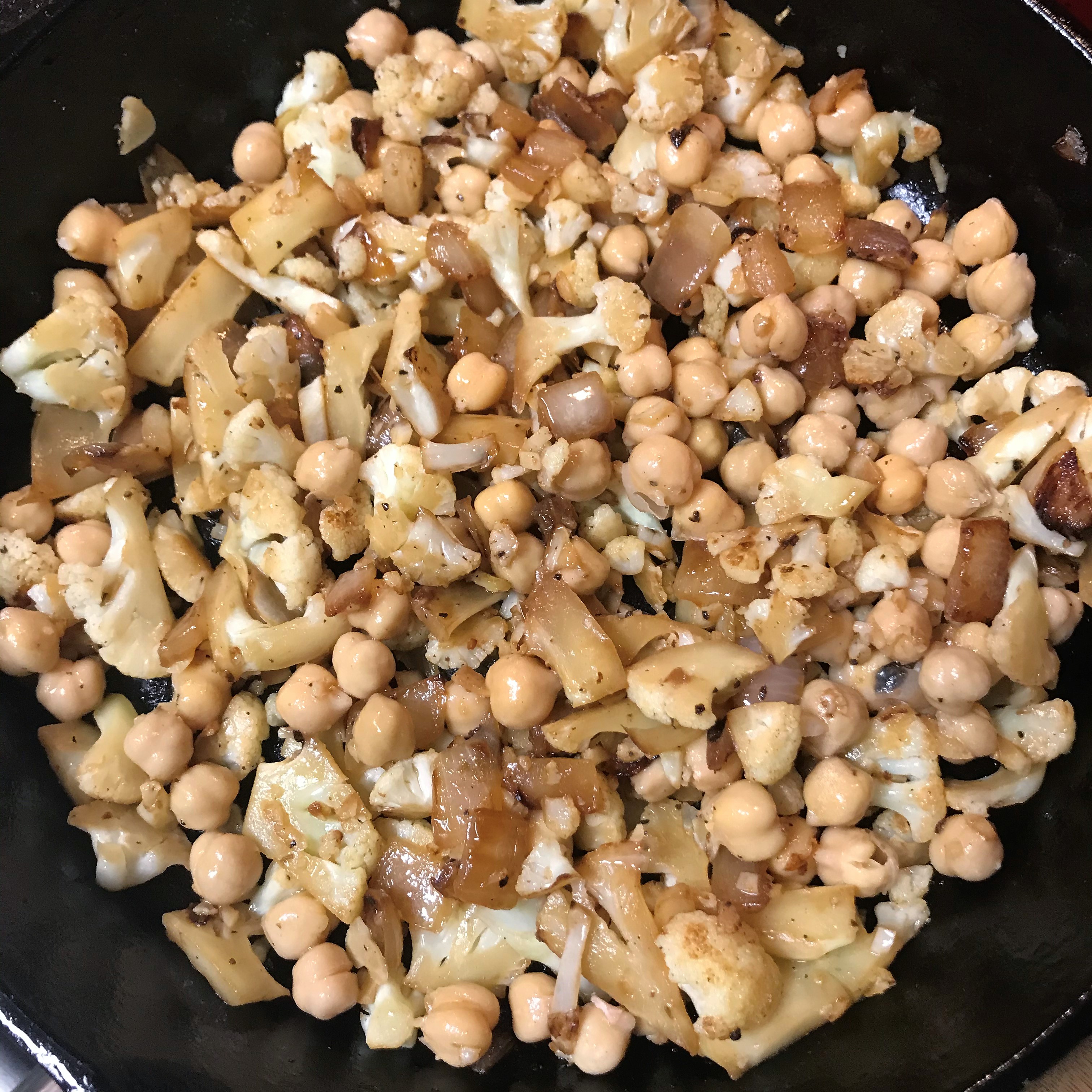 Shakshuka (shiksa style) | Comfort du Jour