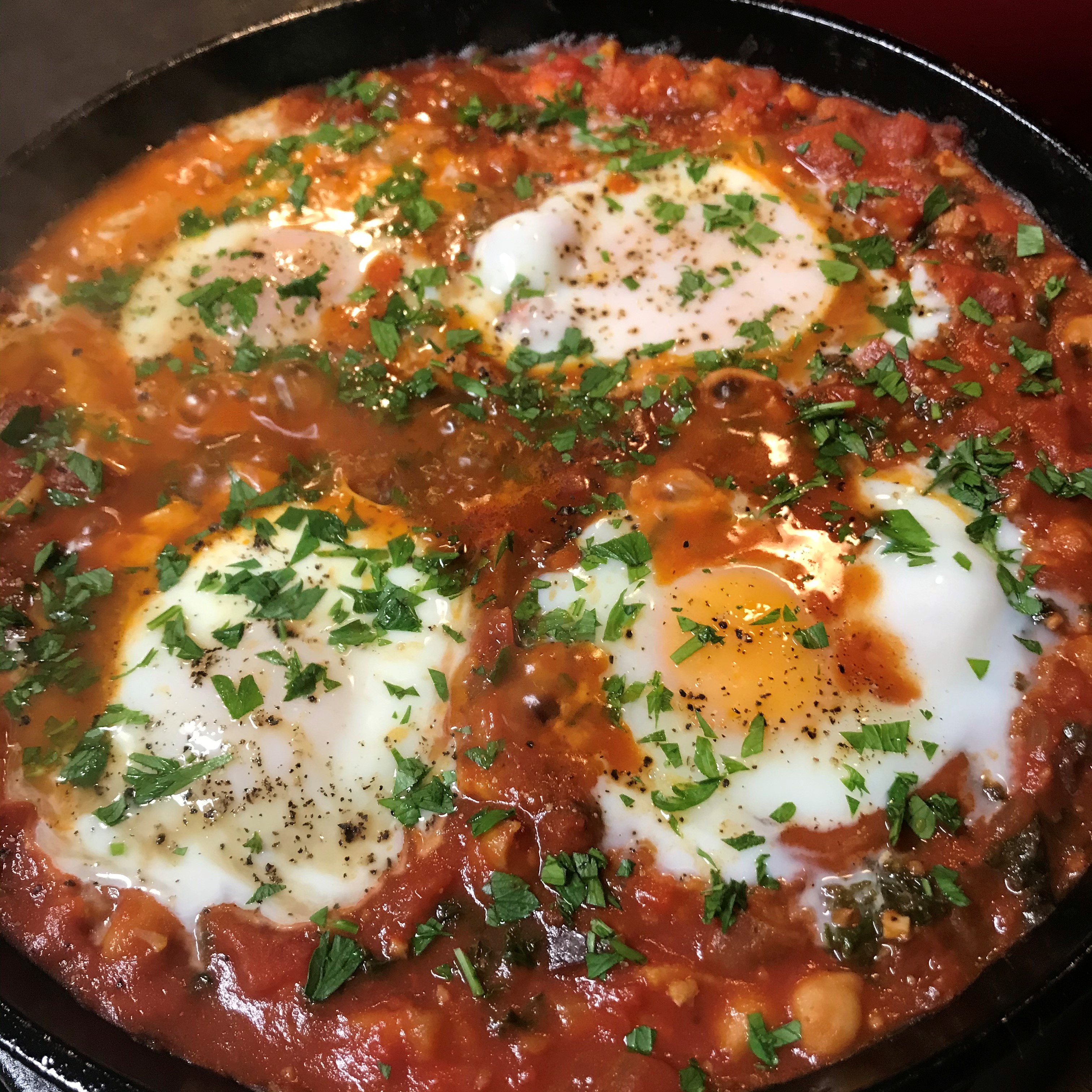 Shakshuka (shiksa style) | Comfort du Jour