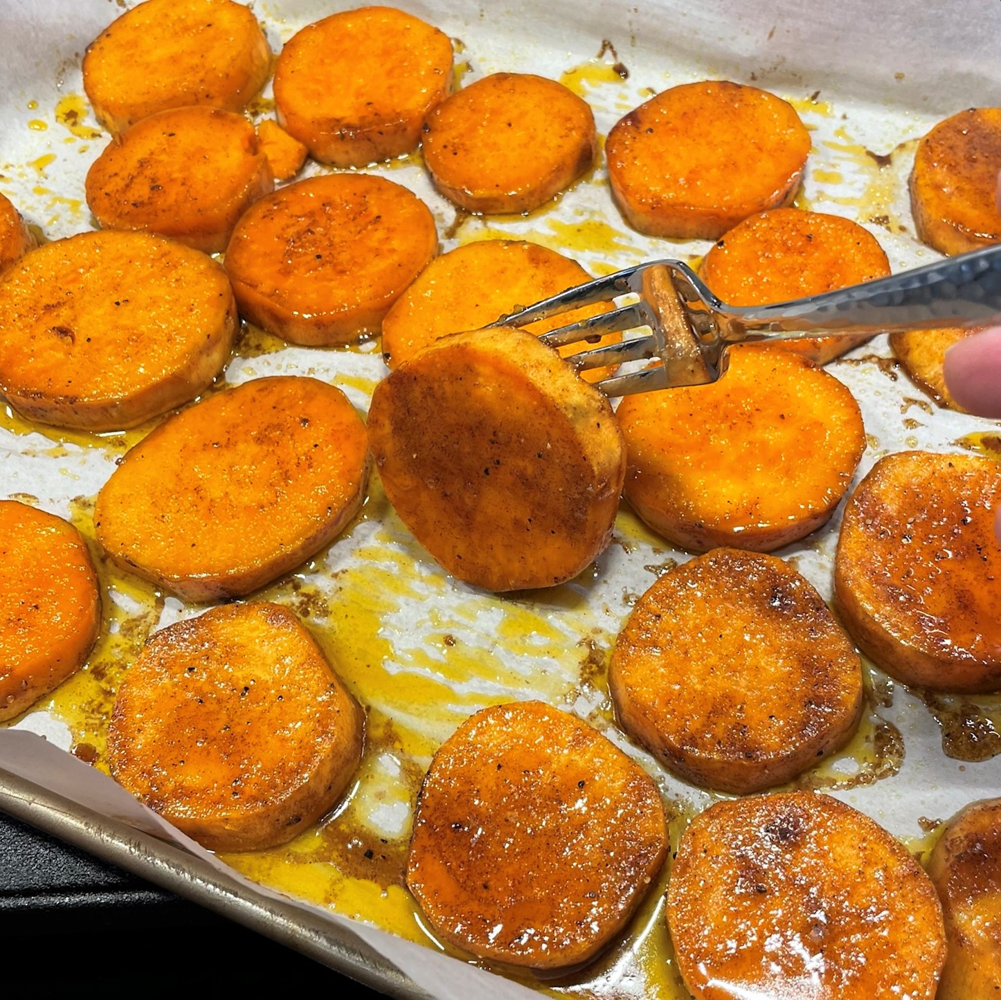 Jamaican-inspired Sticky Sweet Potatoes | Comfort du Jour